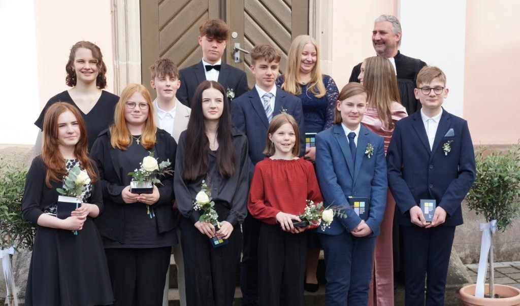 Kommunion und Konfirmation: Bilder vom Weißen Sonntag in Hilpoltstein ...