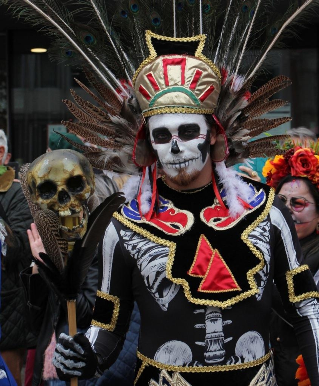Bunt, fröhlich, laut: Ingolstadt feiert den Día de Muertos
