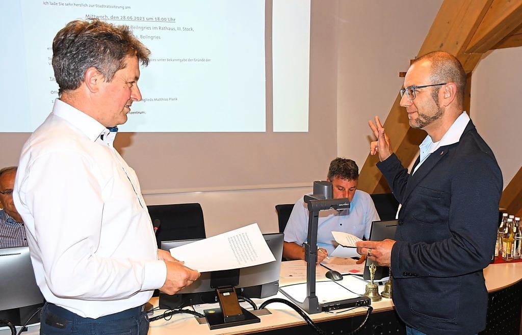 Neues Mitglied im Beilngrieser Stadtrat vereidigt