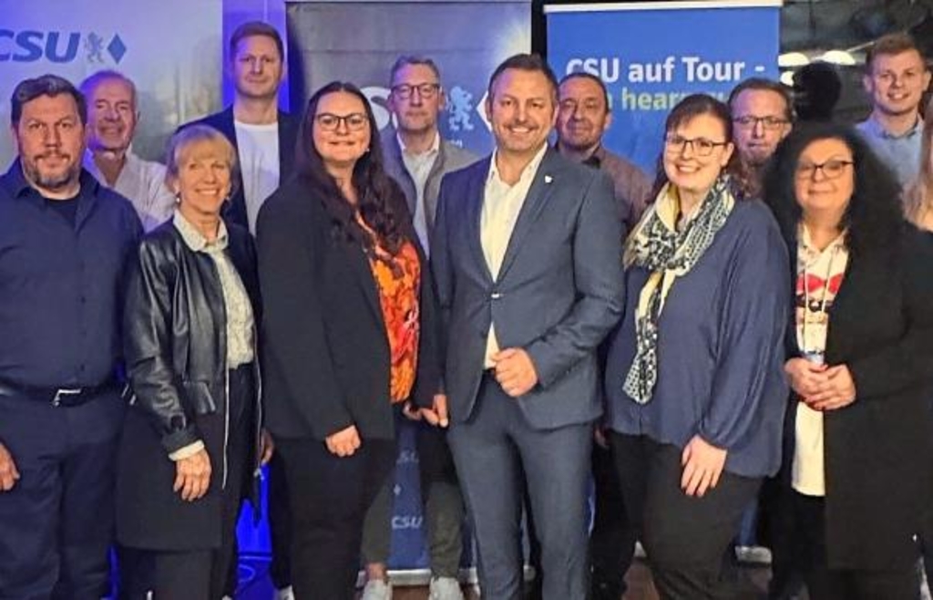 Andy Vogl zum Bürgermeisterkandidaten nominiert Stadtratsliste steht