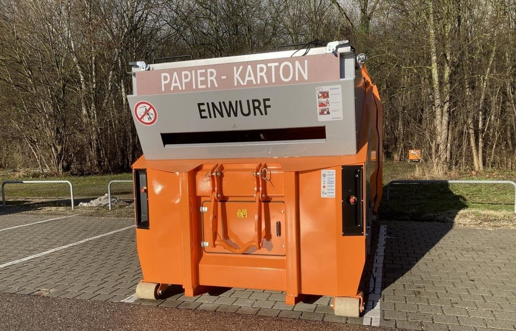 Altpapier leichter entsorgen: INKB stellen sechste dezentrale ...