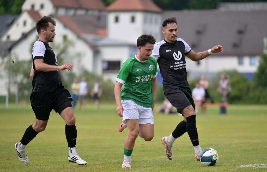 Luxusproblem im Tor: Zum Bezirksliga-Auftakt reist der VfB Eichstätt II ...