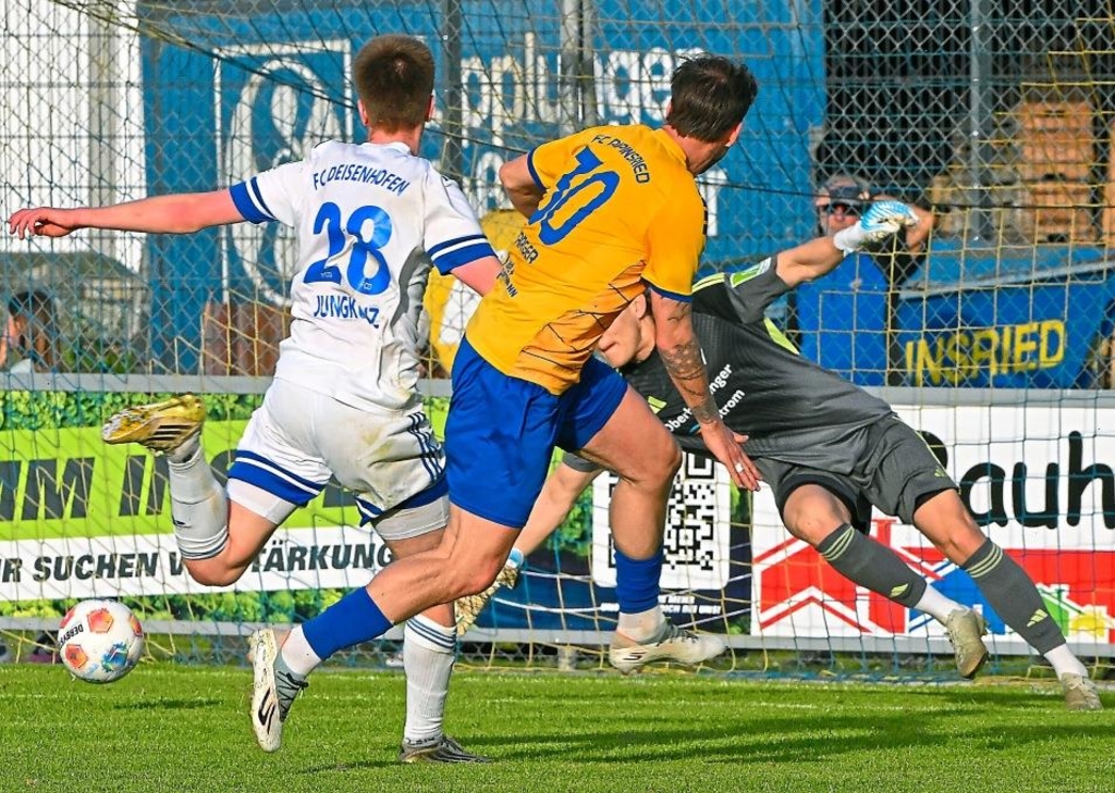 Bayernliga Süd: Mit zwei Toren in Unterzahl schlägt der FCP den FC ...