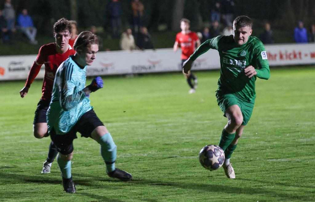 SVM-Express überrollt Illertissen: Klarer 5:1-Heimerfolg zum Rückrundenstart gegen die ...